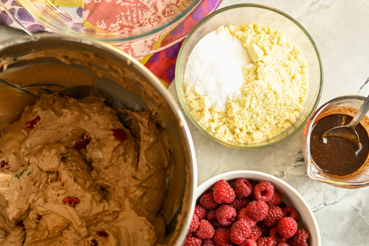 Keto No-Bake Raspberry Chocolate Icebox Pie · Fittoserve Group